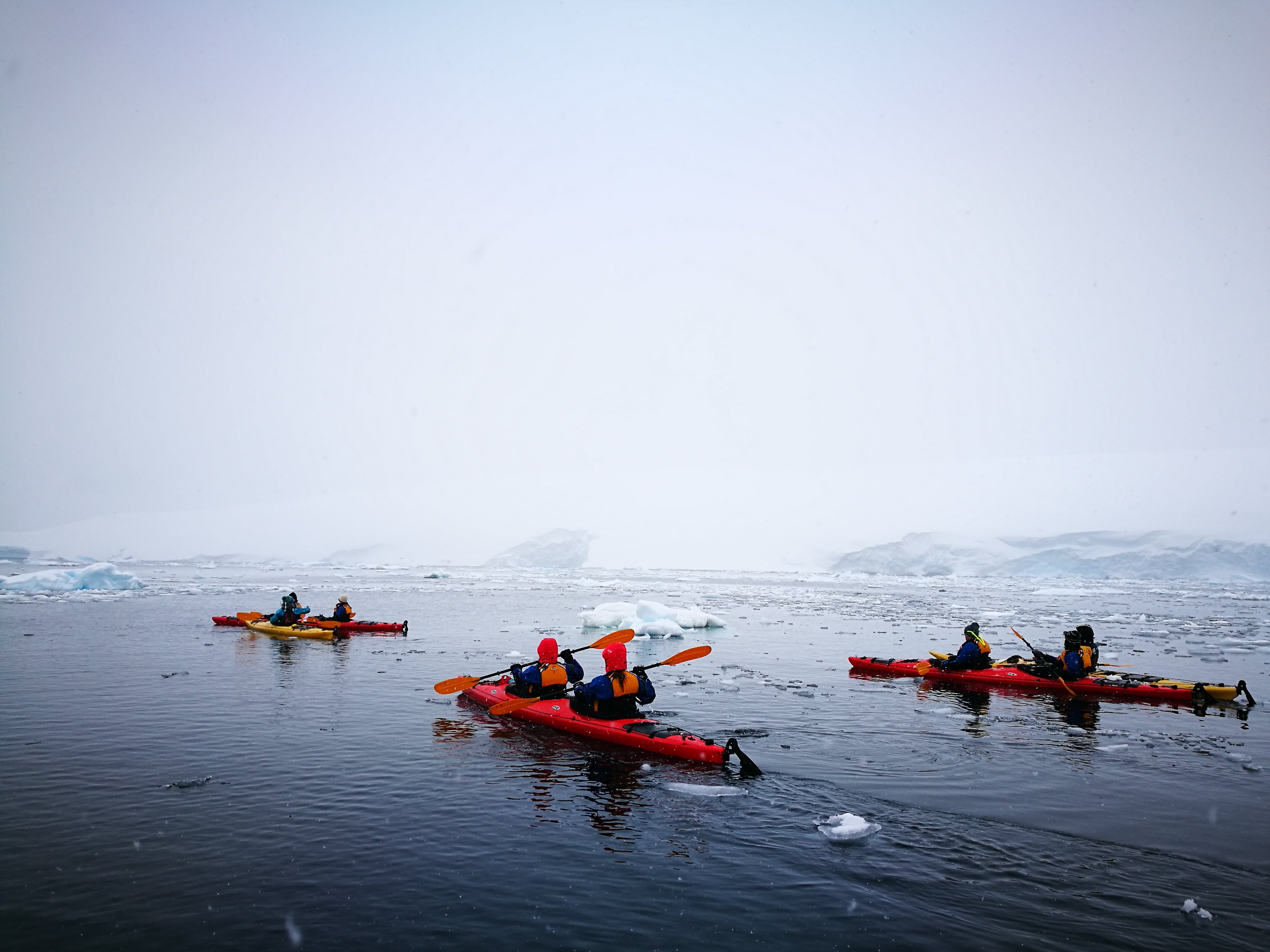 Sea Kayaking in Antarctica! – World Wide Winther